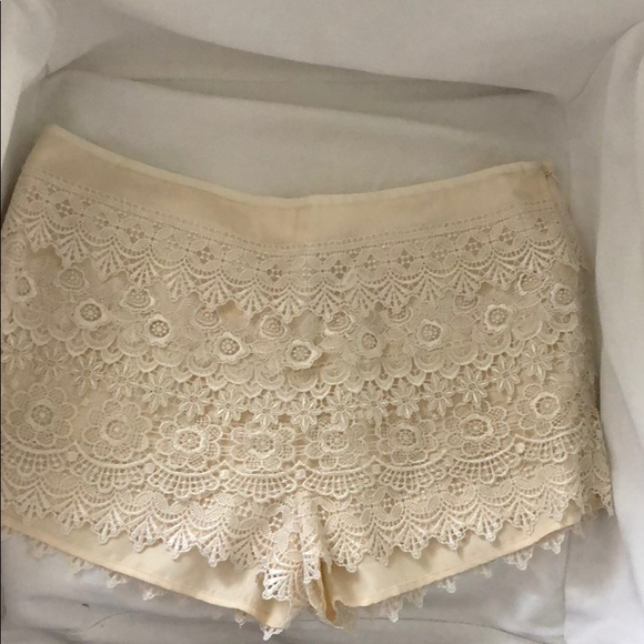 Sans Souci | Shorts | Creek White Ruffle Shorts | Poshmark